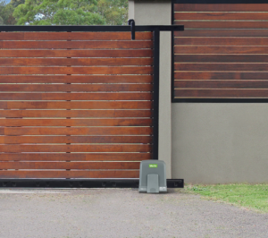 MERLIN SLIDE 600 SLIDE GATE OPENER MGSK Mains Voltage 240v - Metallic ...